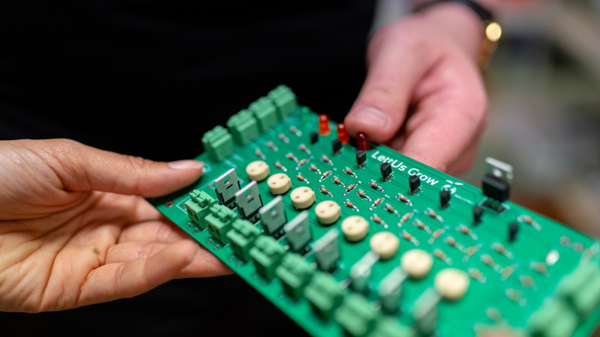 Bachelor of Engineering (Electrical and Electronic Engineering ...